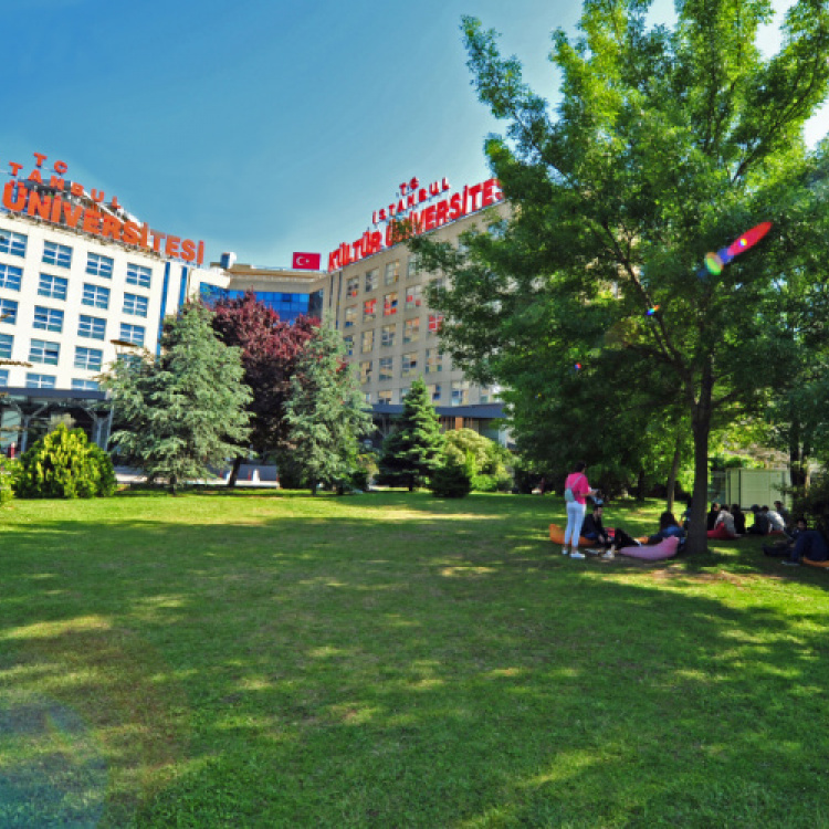 İKÜ - İstanbul Kültür Üniversitesi | Geleceğinizi İnşa Edin